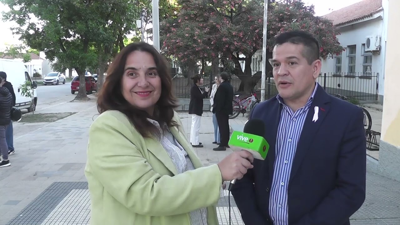 El Sec. de Educación de la Prov. de Cba. Lic. Luis Franchi explica el ...